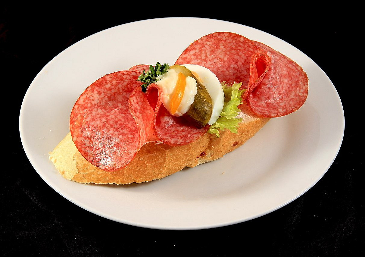 Historie obložených chlebíčků - TopRecepty.cz