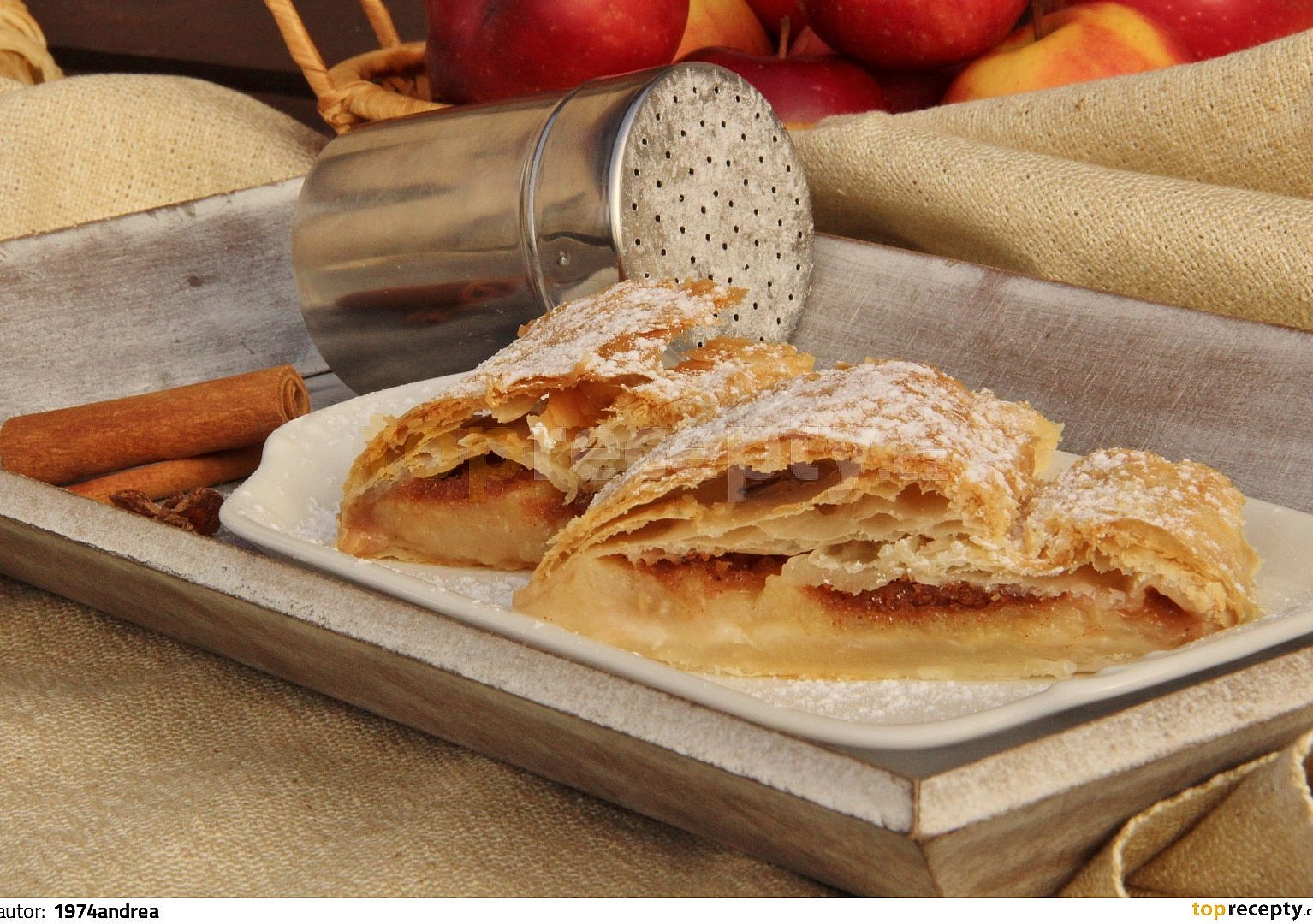 Recept na štrůdl - TopRecepty.cz