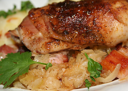 Pečené kuře se zelím - TopRecepty.cz