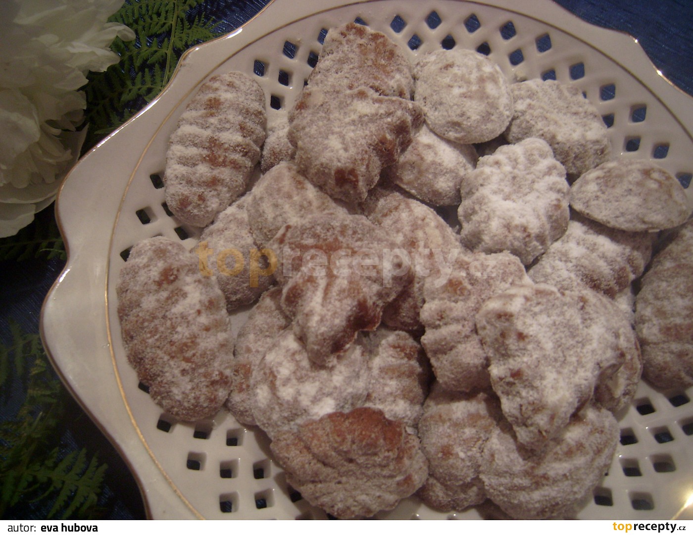 Ořechy s krémem - TopRecepty.cz