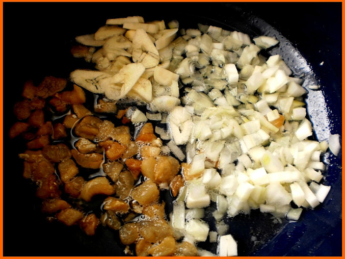 Párky trošku jinak aneb vylepšený buřtguláš - TopRecepty.cz