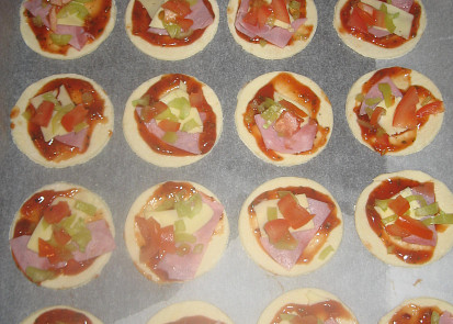 Mini pizza recept - TopRecepty.cz
