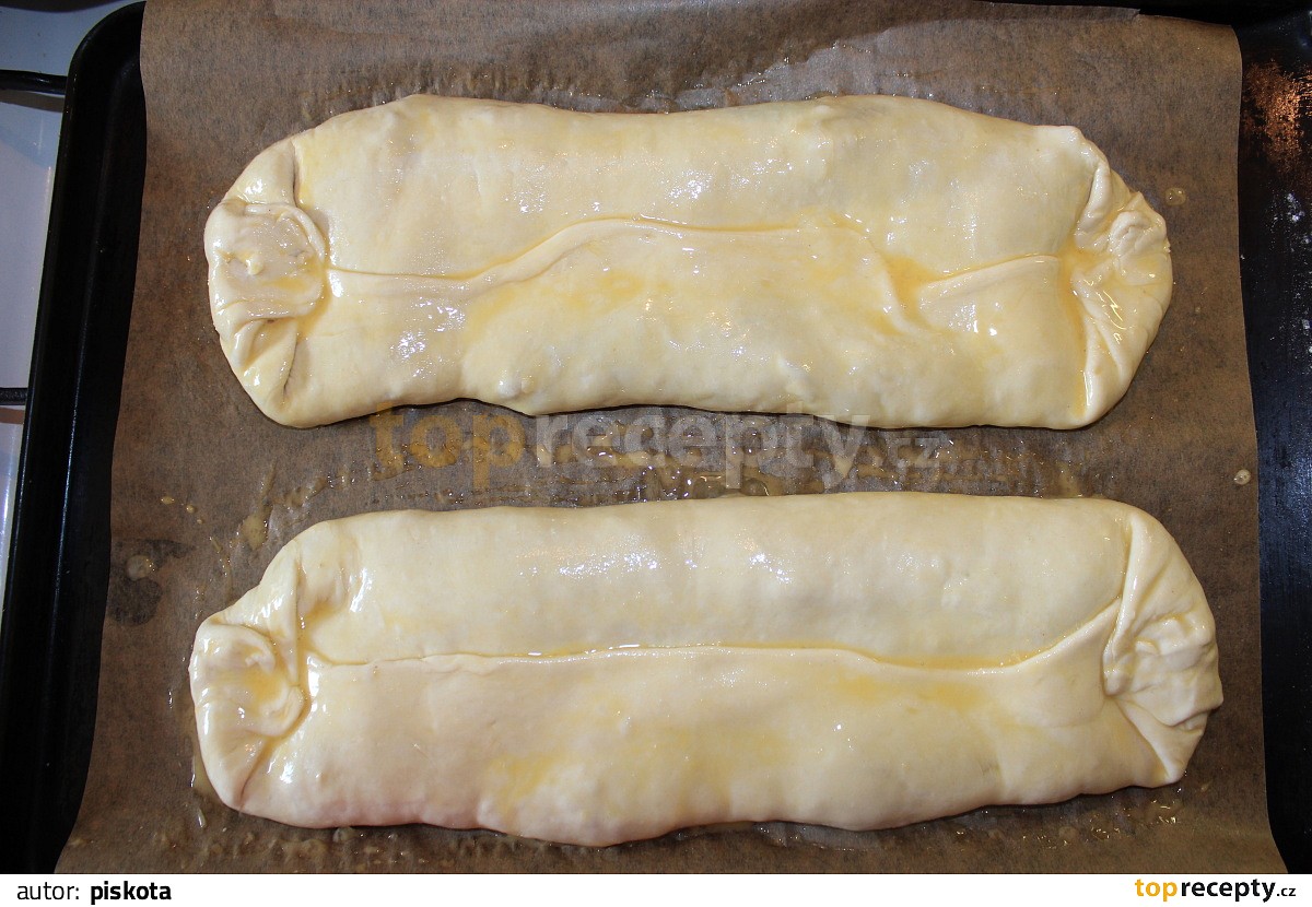 Závin s cuketou - sladký :-) recept - TopRecepty.cz