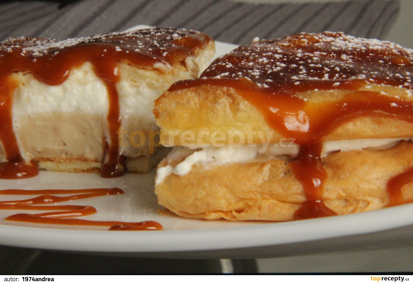 Karamelový větrník na plech - TopRecepty.cz