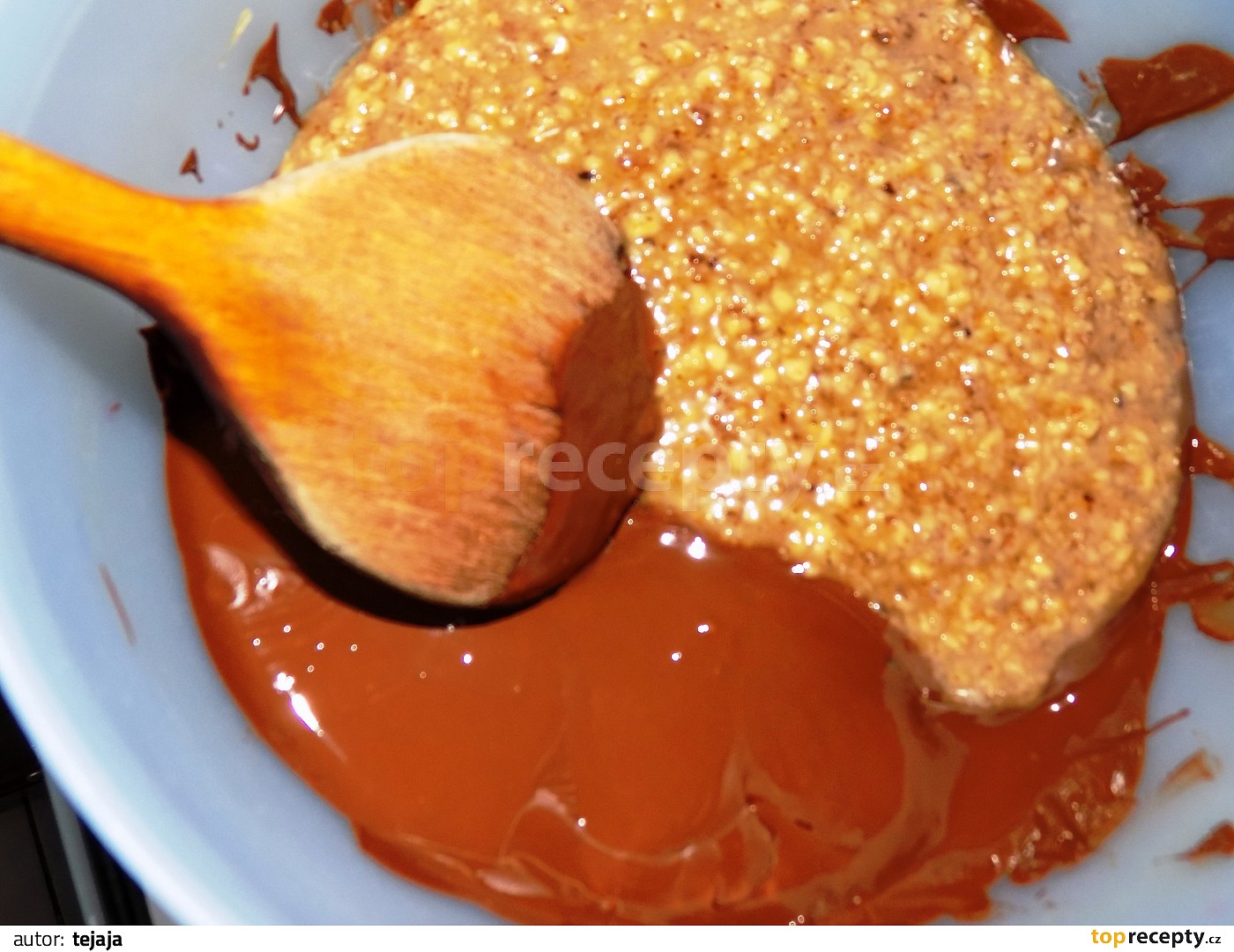 Nepečené ořechové řezy - TopRecepty.cz