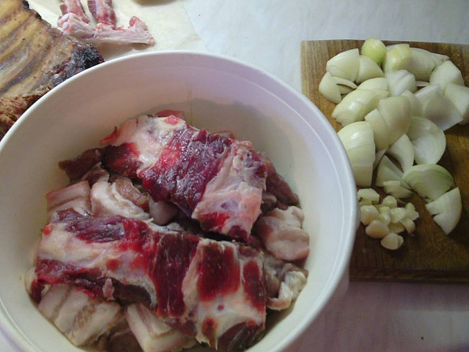 Krkovičkova vepřekovka (vepřový bůček, vepřová uzená žebra, hovězí ...