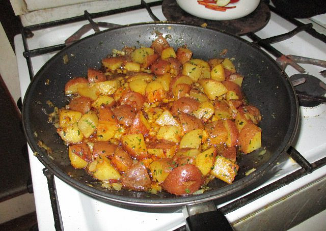 Americké brambory s petrželkou - TopRecepty.cz