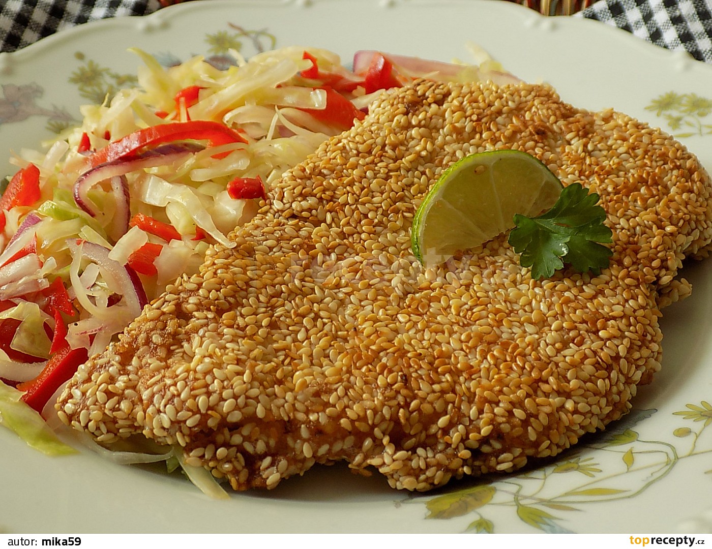 Kuřecí sezamový řízek recept - TopRecepty.cz