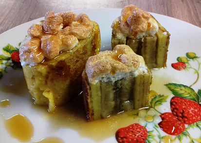 Banánové šneky se sněhovou čepicí recept - TopRecepty.cz