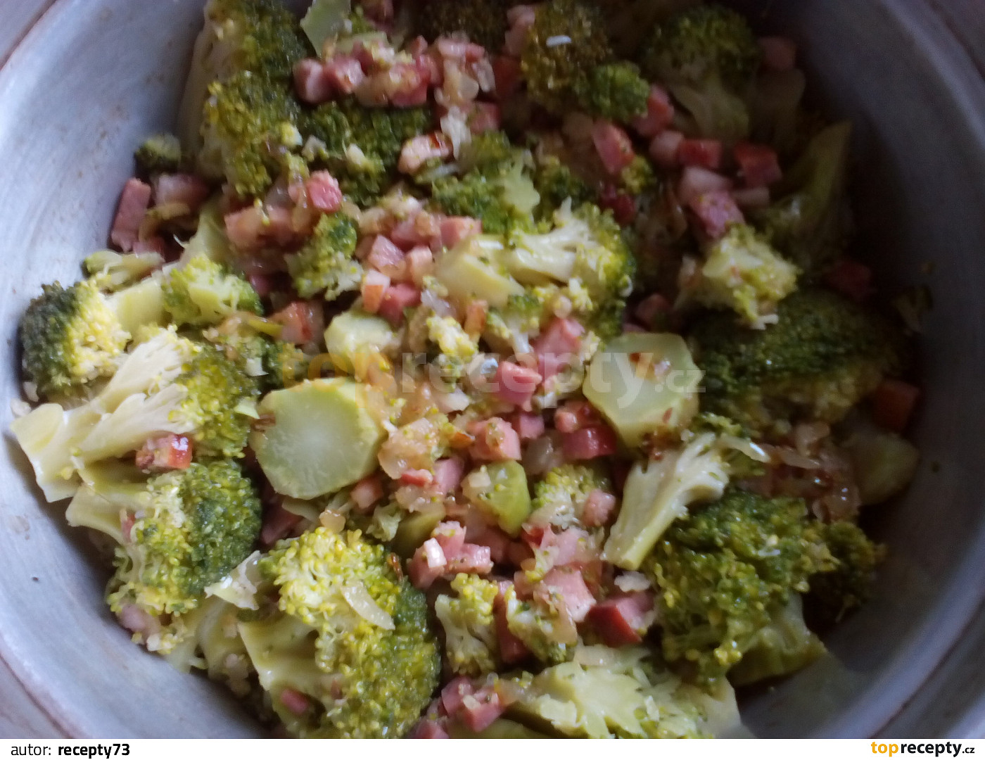 Brokolice / květák se slaninou (nejen) z remosky recept - TopRecepty.cz