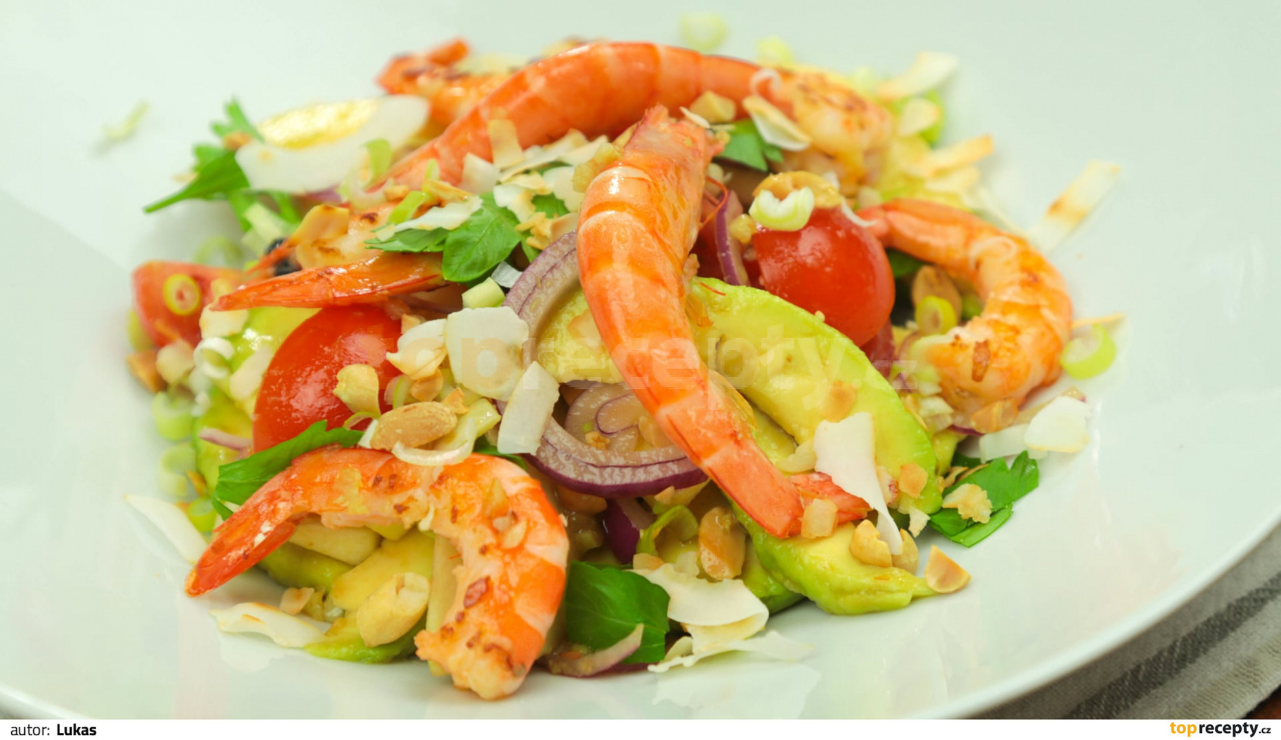 Salát s krevetami, jablkem a avokádem recept - TopRecepty.cz