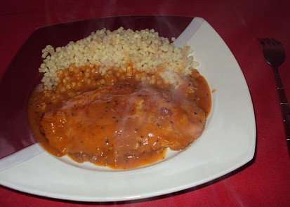 Obracený řízek s tarhoňou - TopRecepty.cz