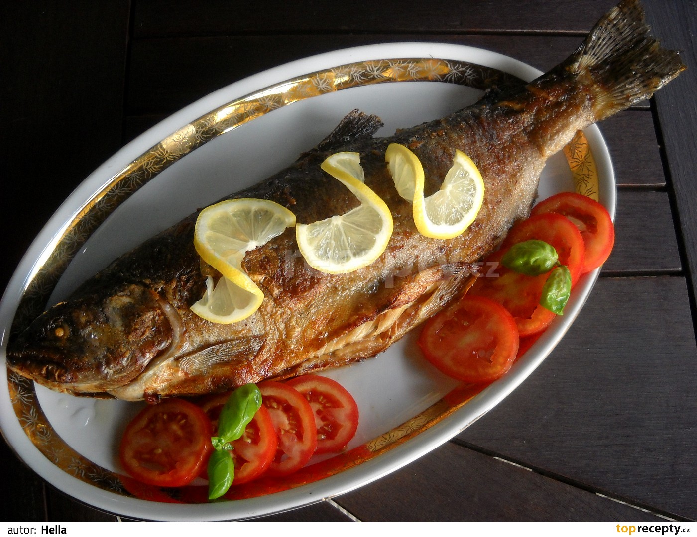 Pstruh pečený v troubě recept - TopRecepty.cz