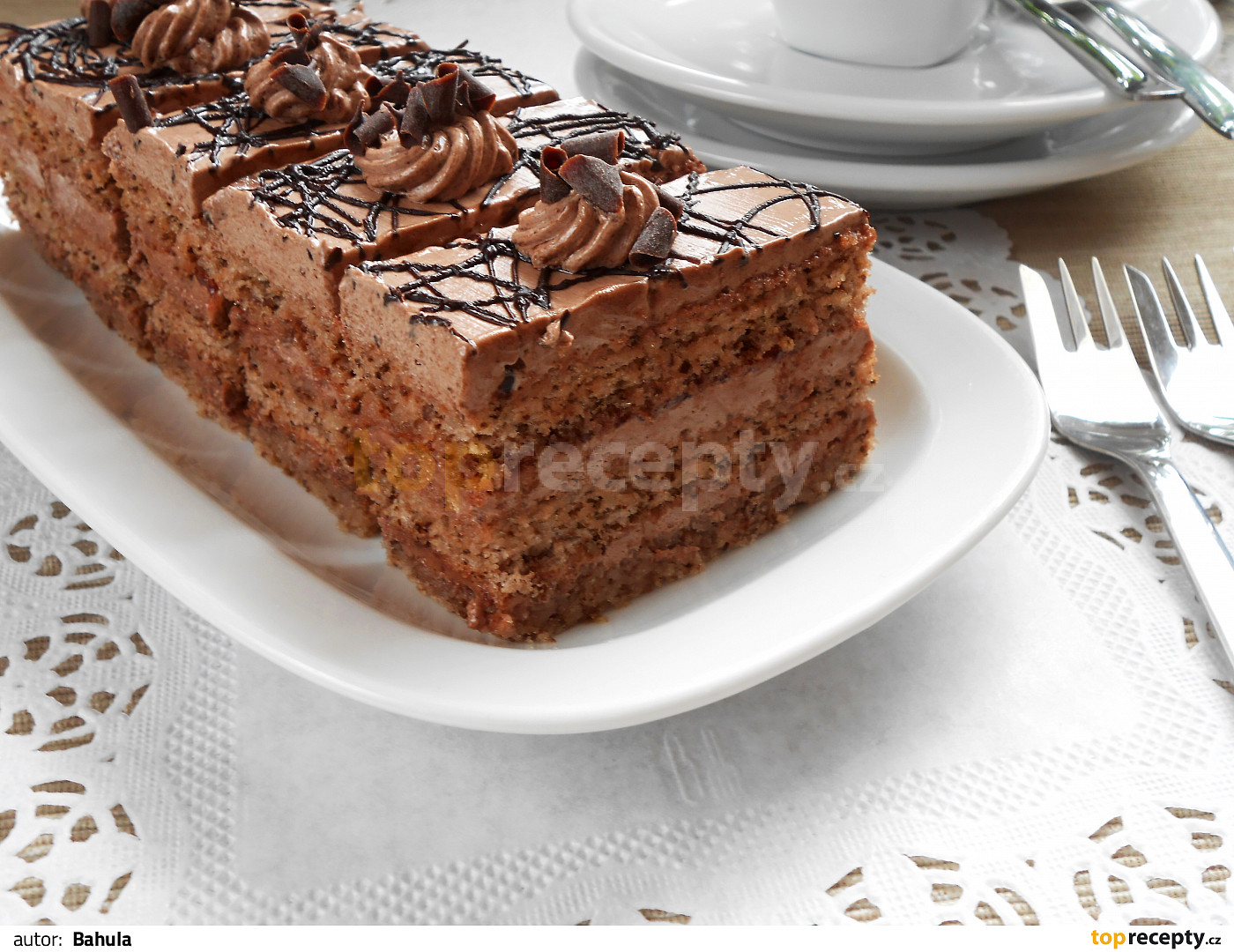 Ořechové řezy II. recept - TopRecepty.cz